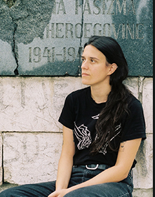 Selma Asotić, dvije pjesme | Strane